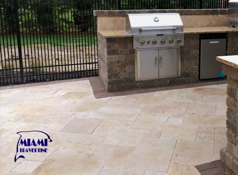 TRAVERTINE PAVER FRENCH PATTERN IVORY | Miami Travertine