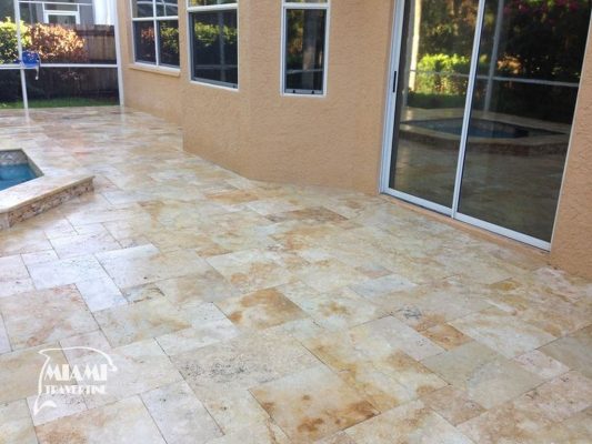 TRAVERTINE TILE FRENCH PATTERN COUNTRY CLASSIC | Miami Travertine